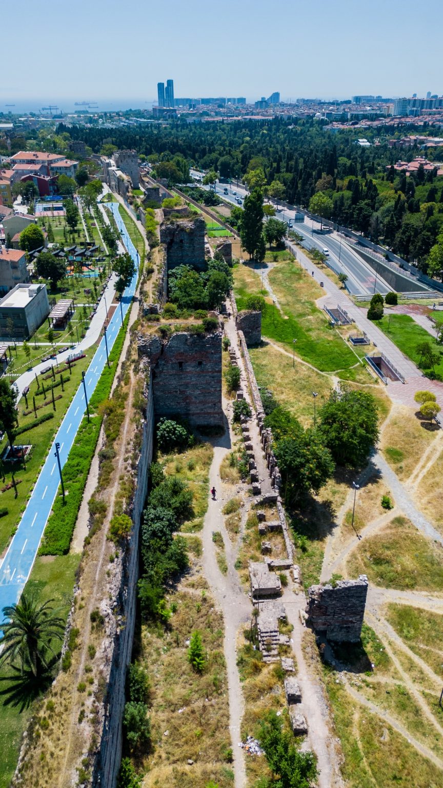 PROTECTING AN EMPIRE: THE ULTIMATE GUIDE TO THE WALLS OF CONSTANTINOPLE ...